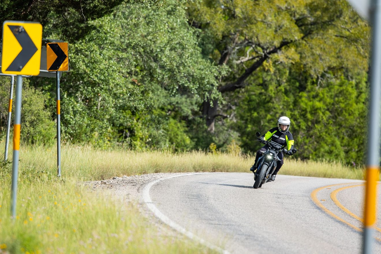 Can-Am Pulse and Origin: Review of the New Electric Motorcycles ...